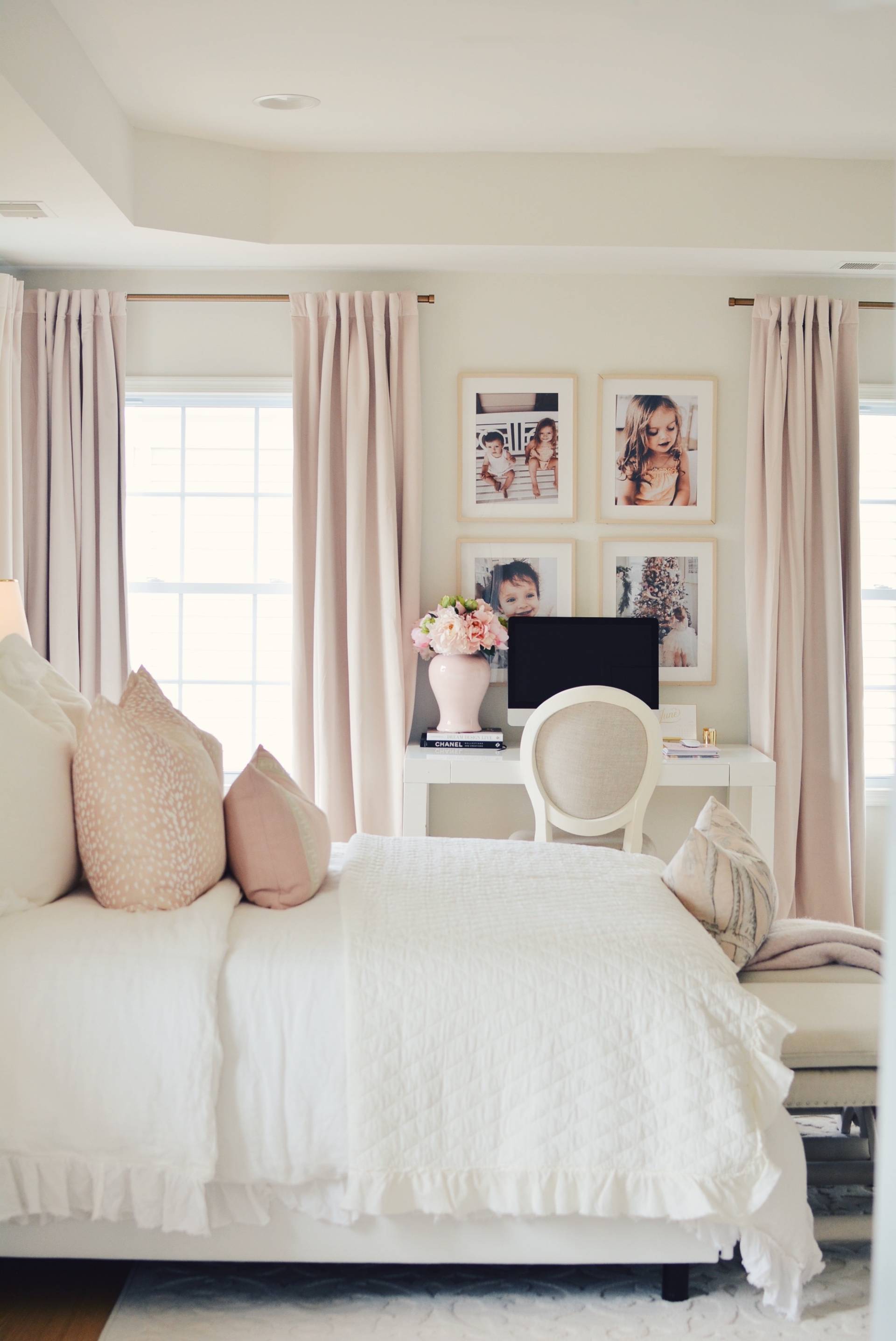 How To Make A Bed Like A Pro Three Ways To Style Your Bed The Pink How To Make A Bed Like A Pro Three Ways To Style Your Bed The Pink