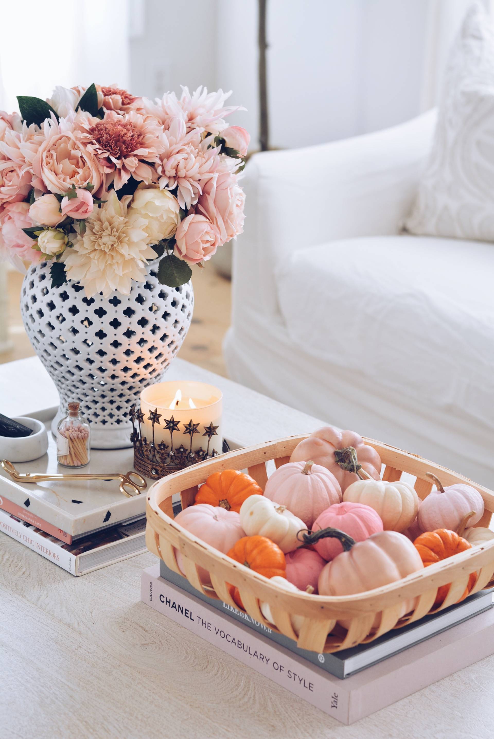 Simple & Elegant Fall Decor: Kitchen Fall Decor - The Pink Dream