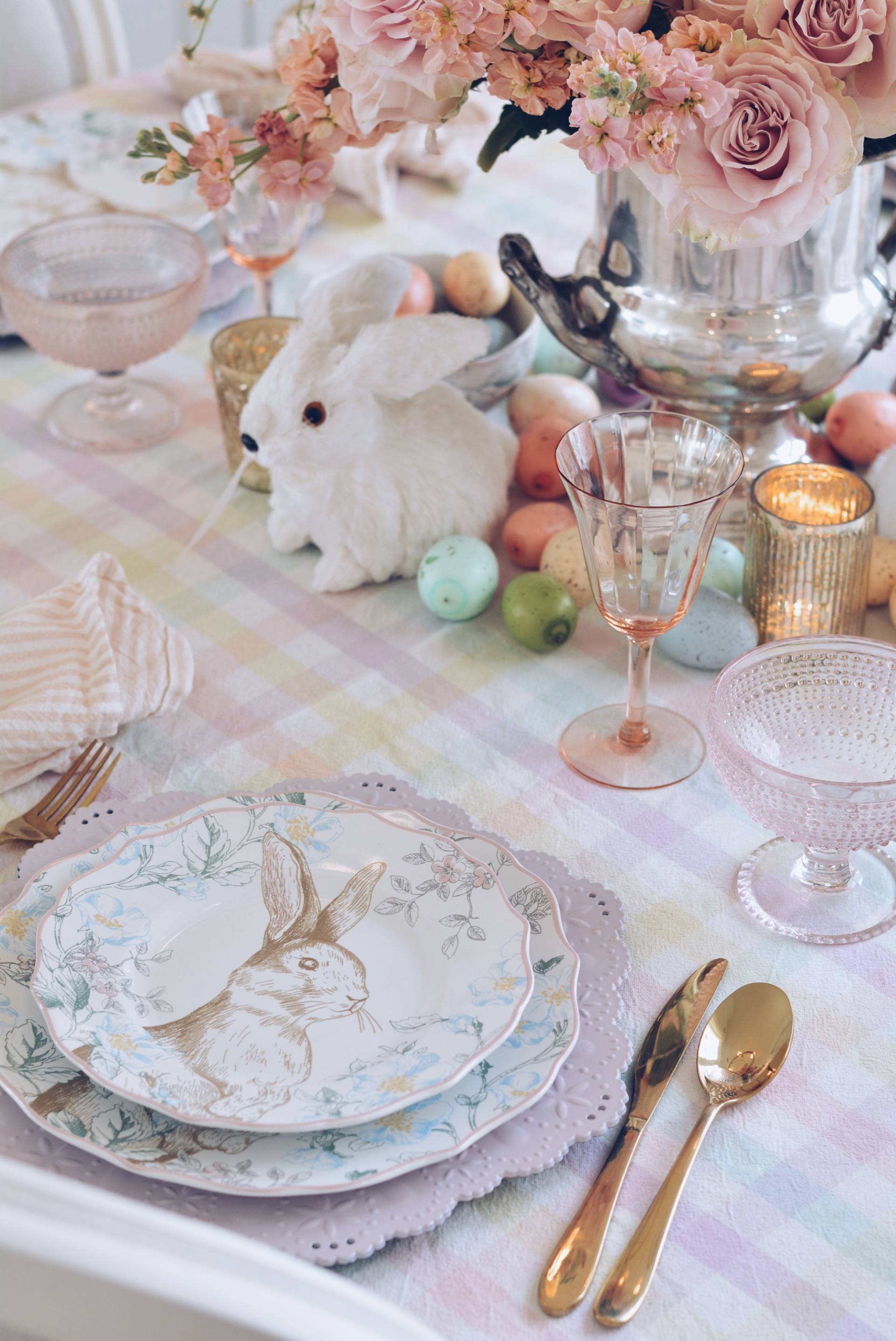 A Pastel Easter & Spring Tablescape - The Pink Dream